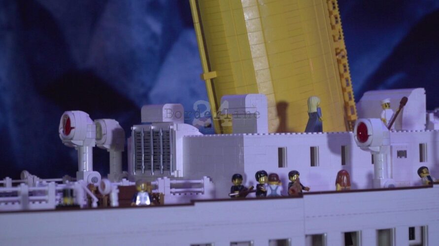 Roma, saltano sul Titanic di mattoncini di Lego in mostra e fanno danni per 1.500 euro ...