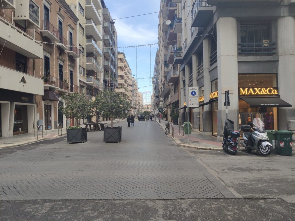Bari, addio ai "marciapiedi" in via Argiro: il progetto - Borderline24.com